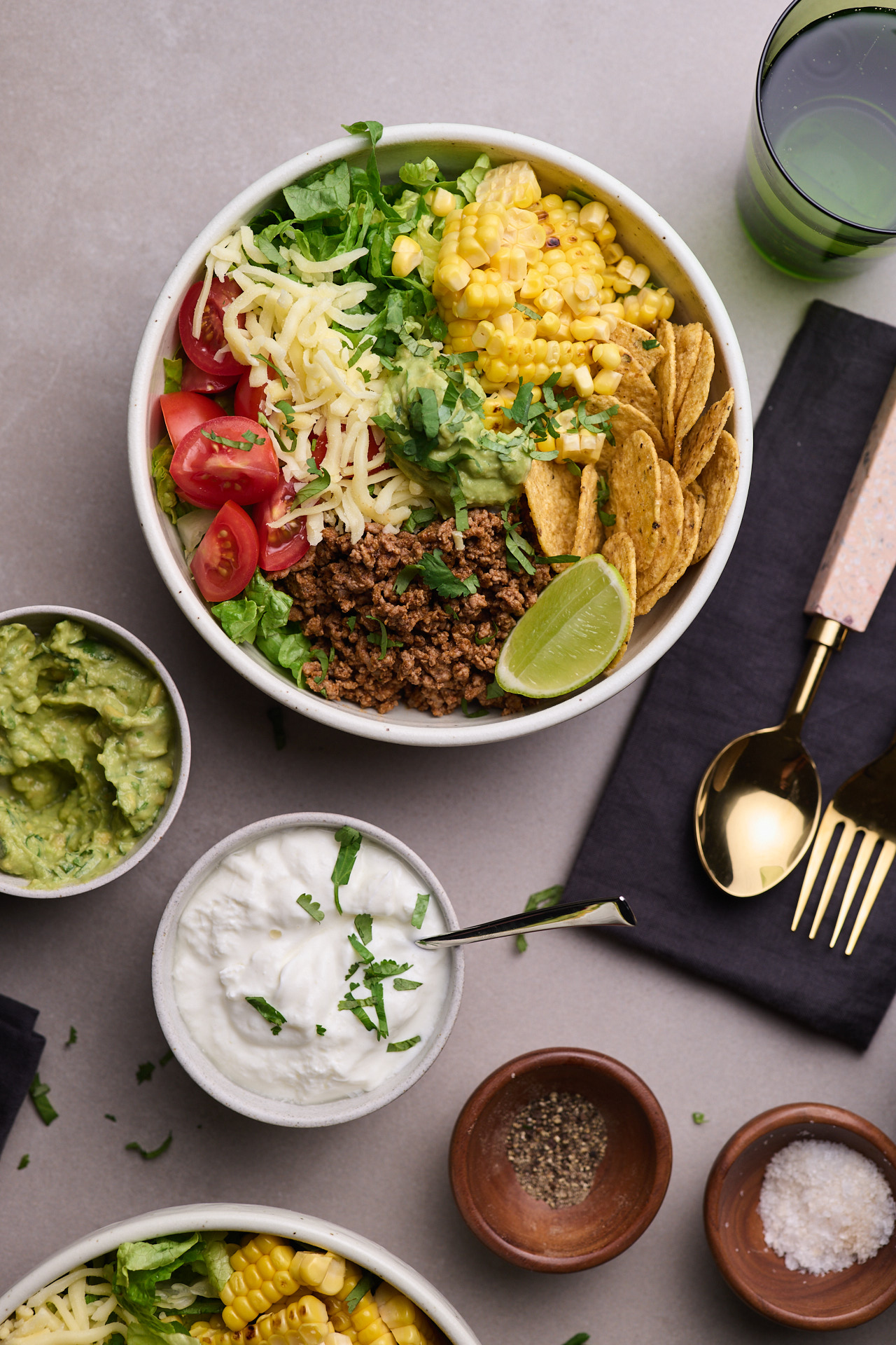 Beef Nachos Bowl with a Quick Guacamole « Iron Chef Shellie
