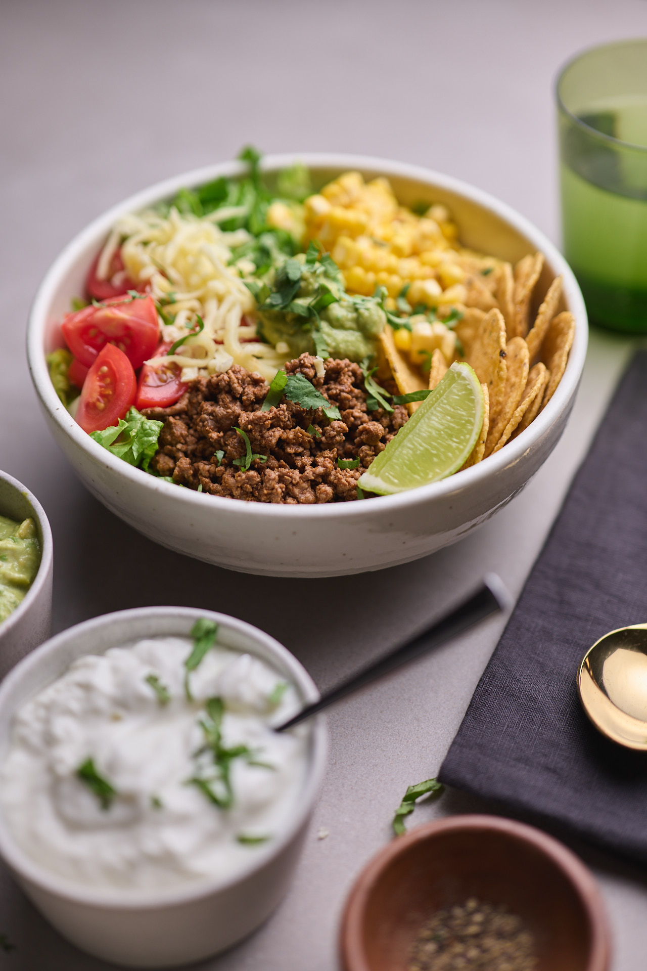 Beef Nachos Bowl with a Quick Guacamole « Iron Chef Shellie